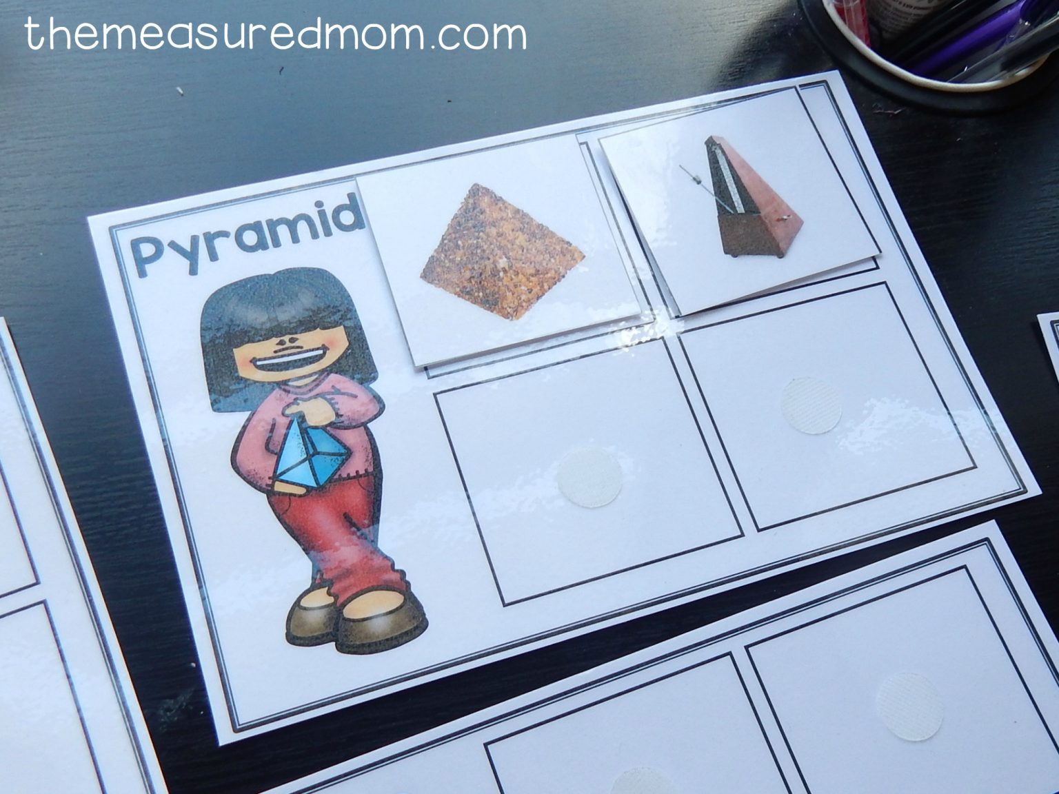 3D shape sorting mats - Reach All Readers